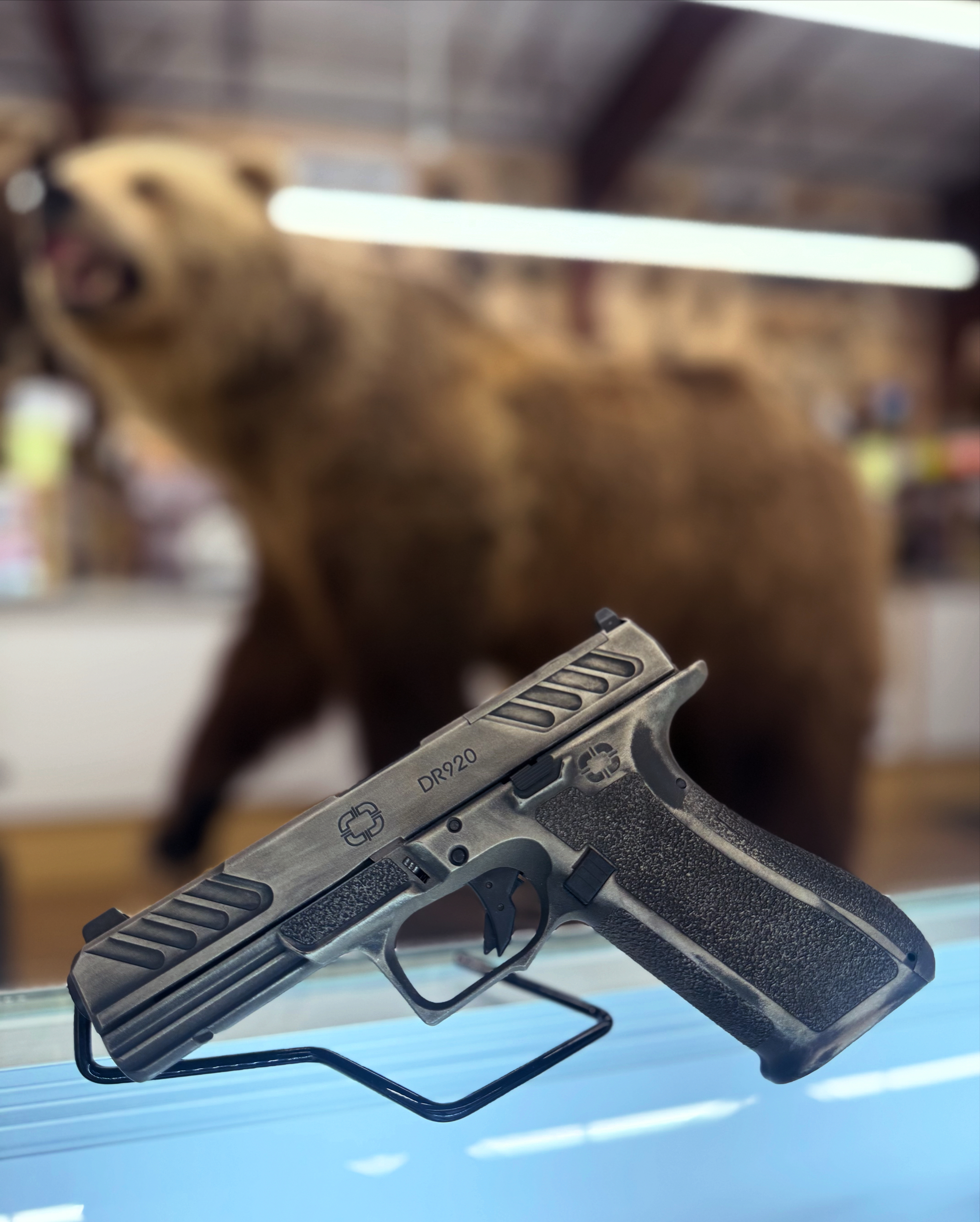 Shadow System DR920 - Battleworn with Fools gold | Cerakote