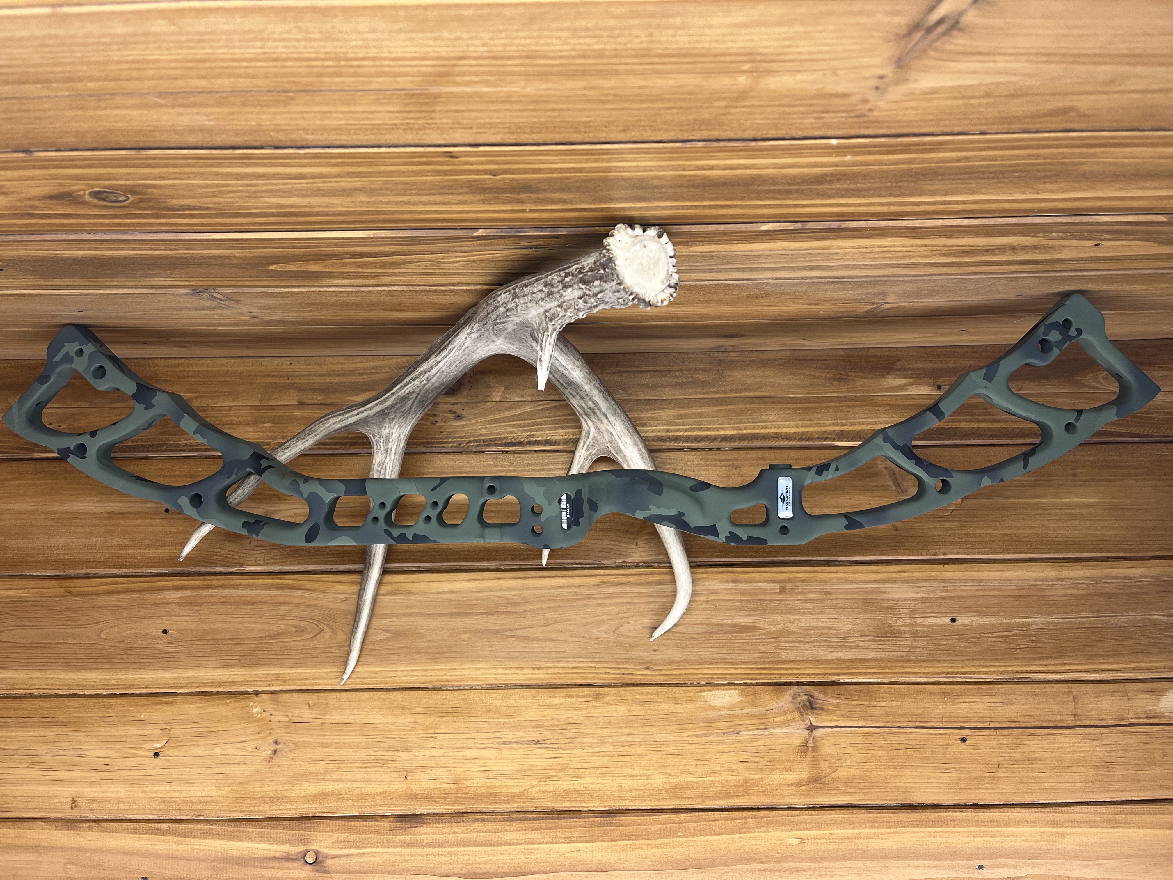 Bow riser in custom camo | Cerakote