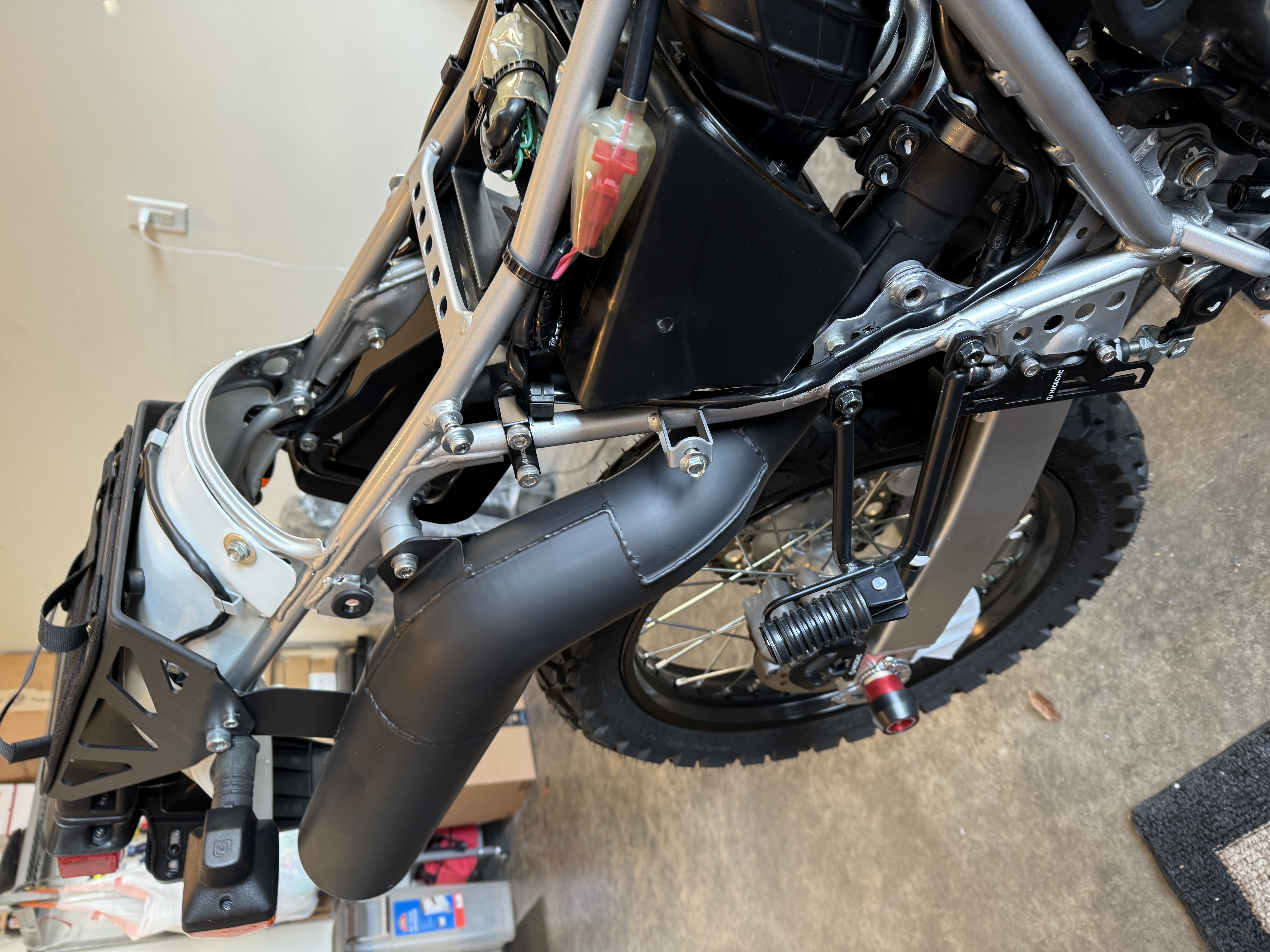 Dirt bike exhaust | Cerakote