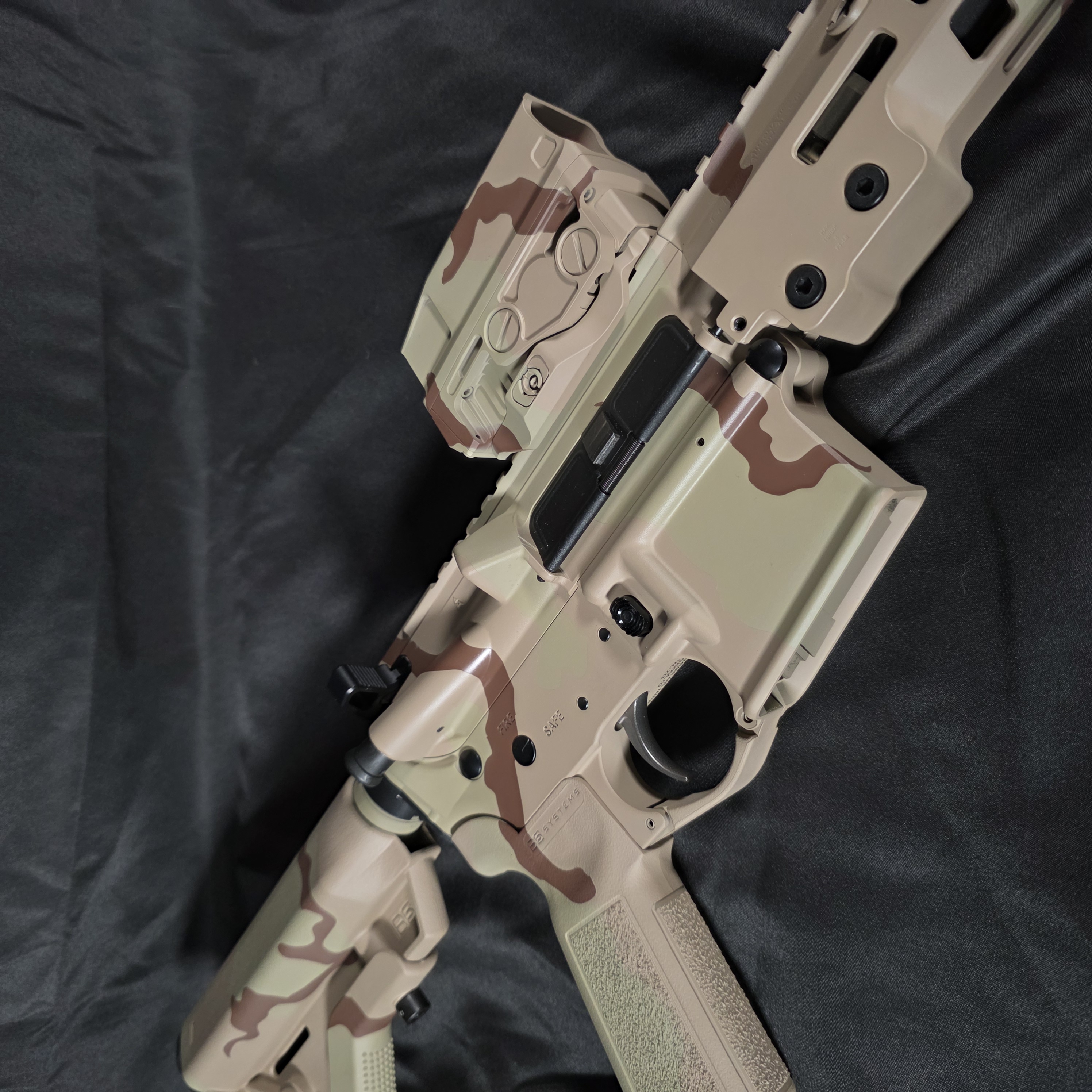 DCU Camo on Builder's Set and Vortex UH1 | Cerakote