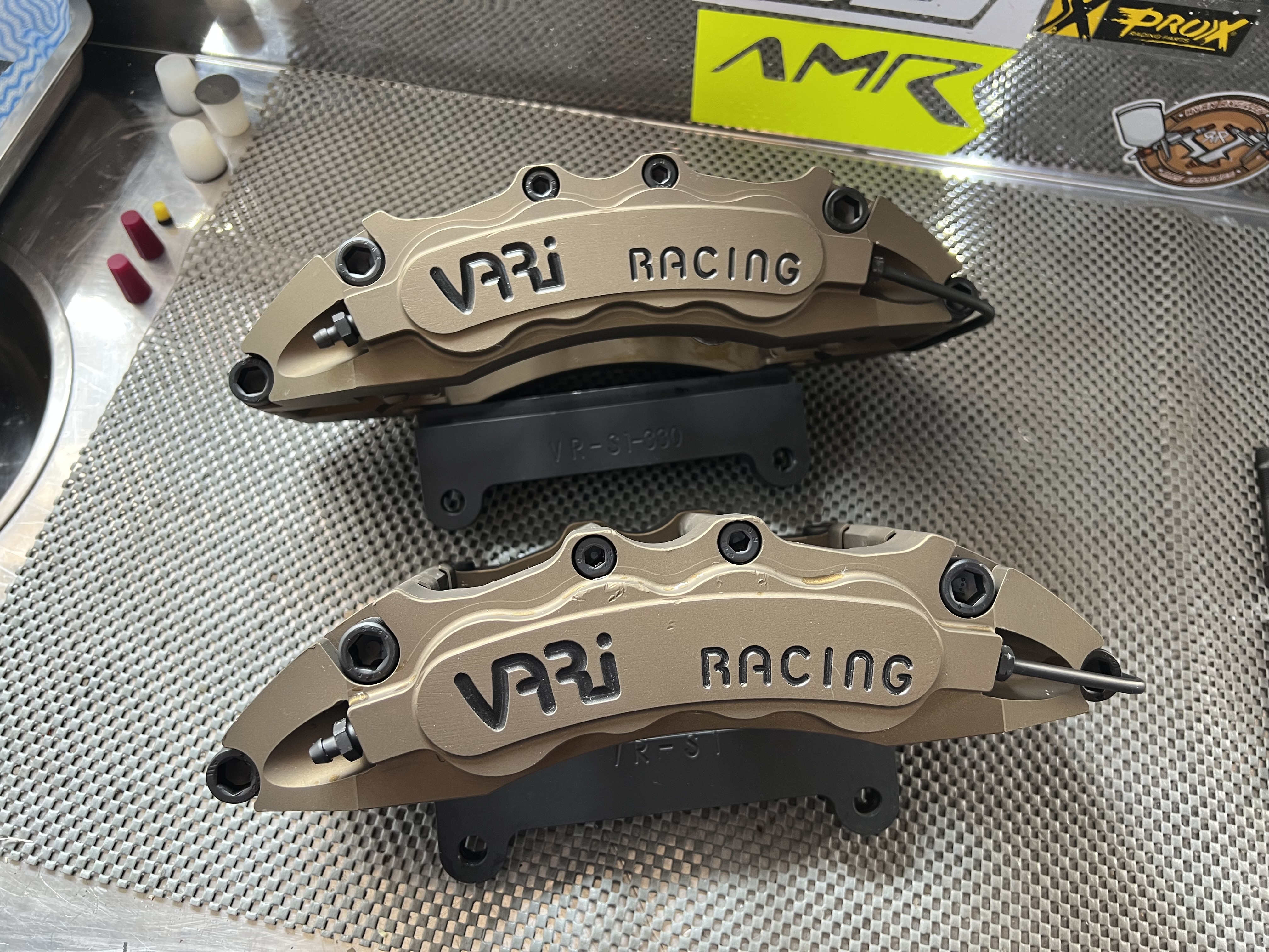 Subaru Brake calipers - burnt bronze with black lettering | Cerakote