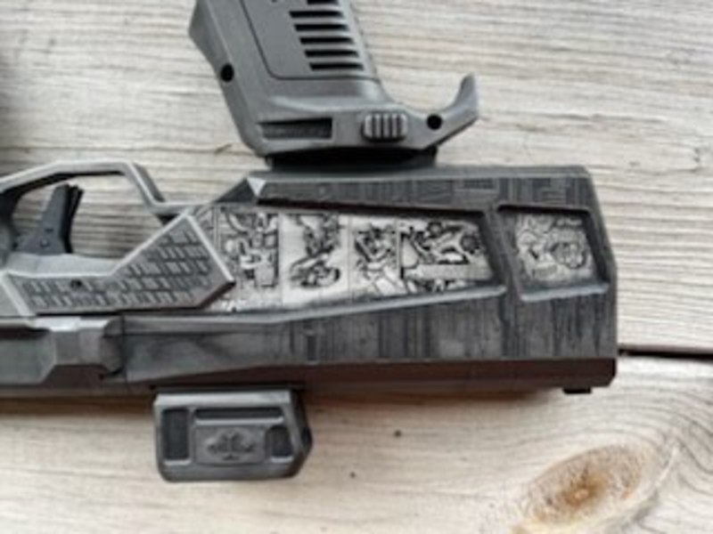 JUDGE DREDD THEMED MAXIM 9 WITH LASER ENGRAVED COMIC STRIPS | Cerakote