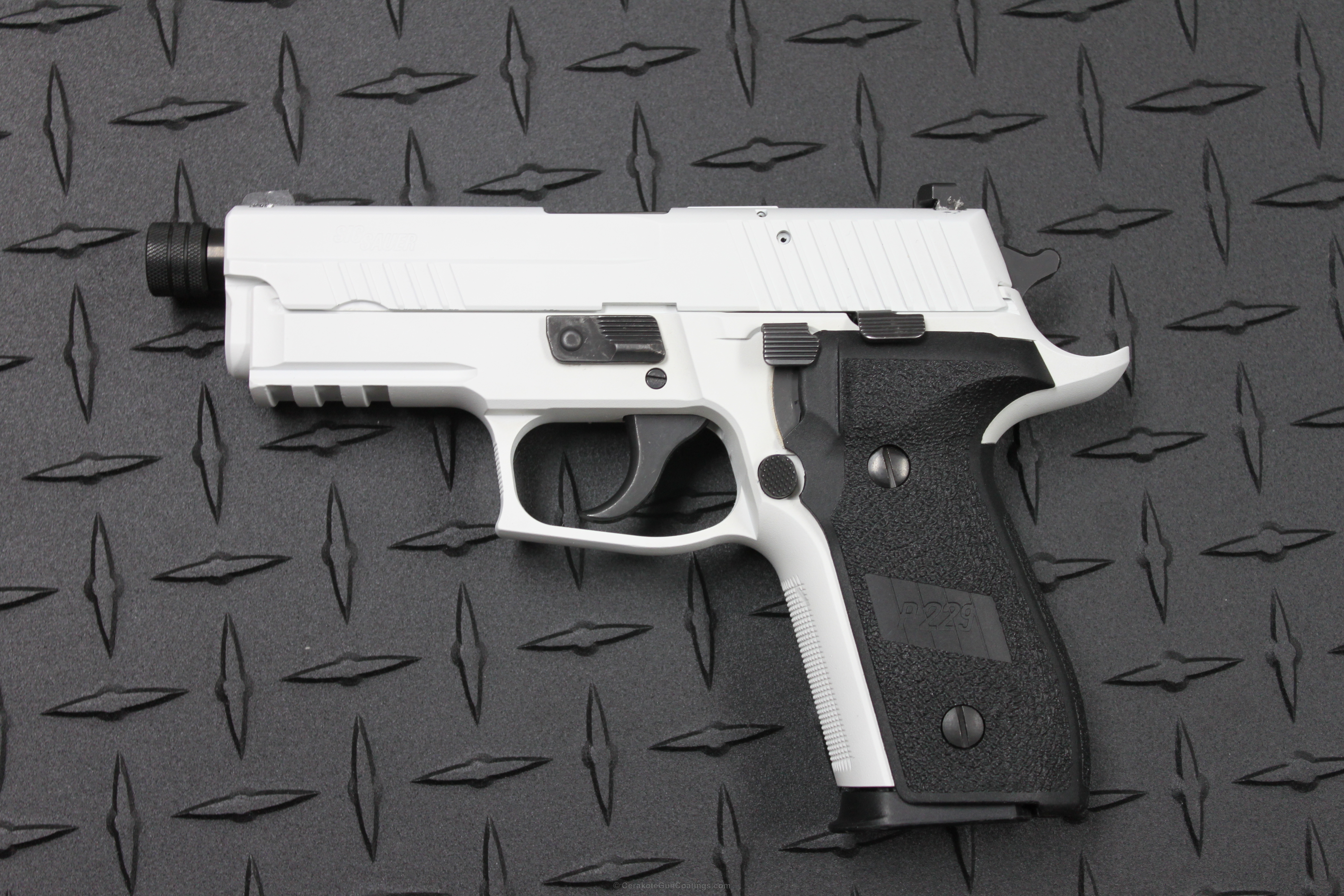 H-136 Snow White by WEB USER | Cerakote