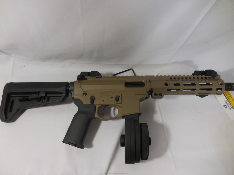 H-199 Desert Sand and H-146 Graphite Black by WEB USER | Cerakote