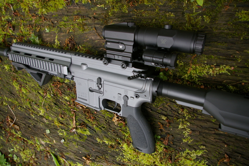 H-227 Tactical Grey and H-146 Graphite Black by MARK TWITTEY | Cerakote