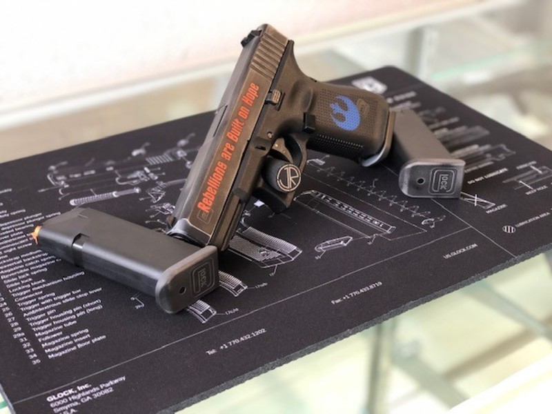 Star Wars Themed Glock Handgun by Web User | Cerakote