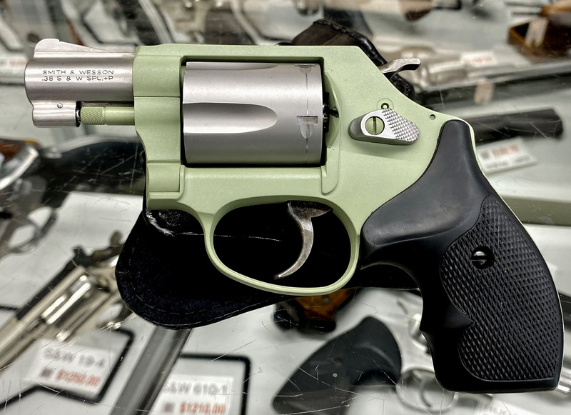 Smith & Wesson coated in H-316, H-297 and Fx-109 | Cerakote