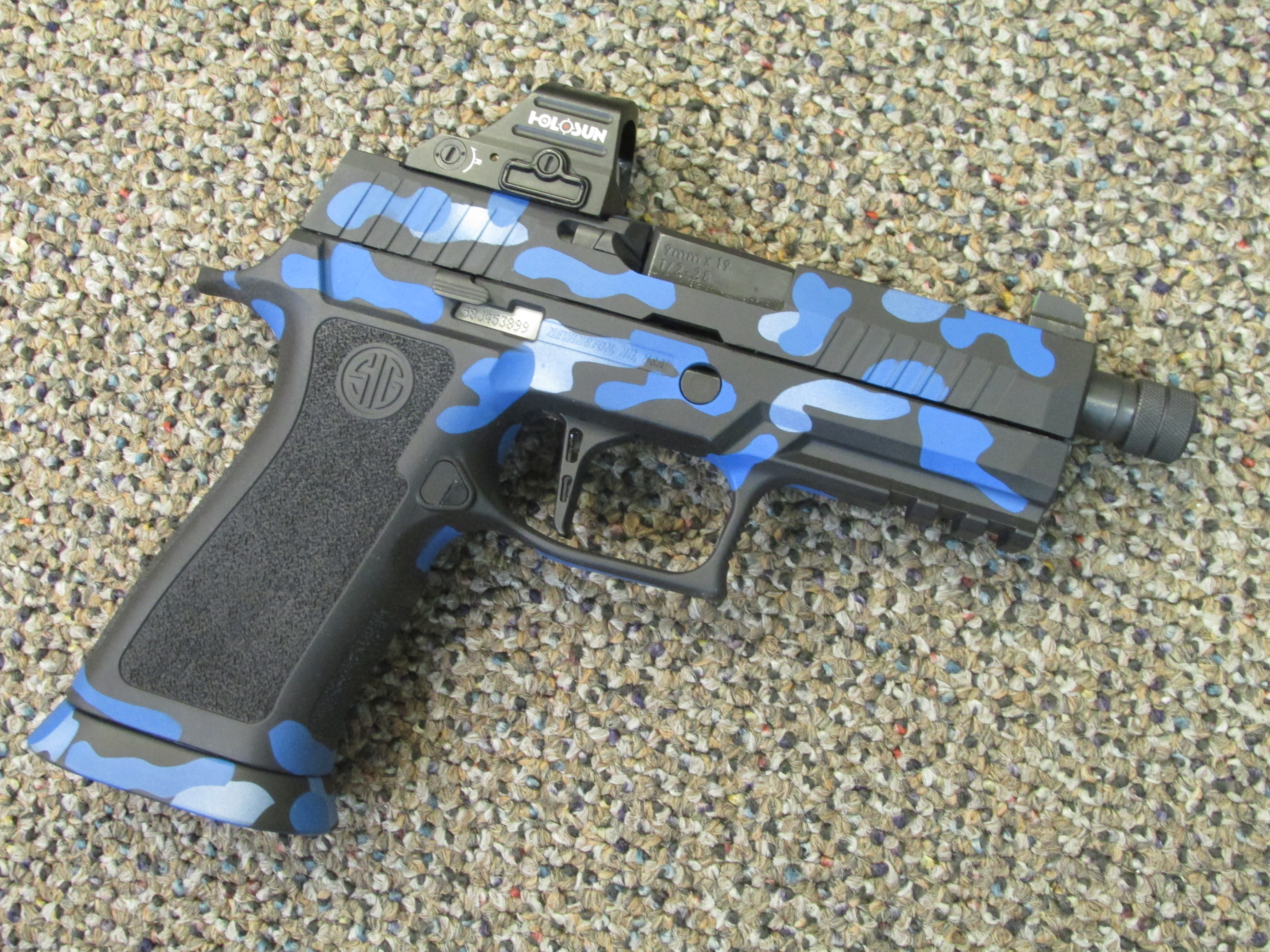 Sig Sauer P320 coated in H-190, H-171 and H-326 | Cerakote