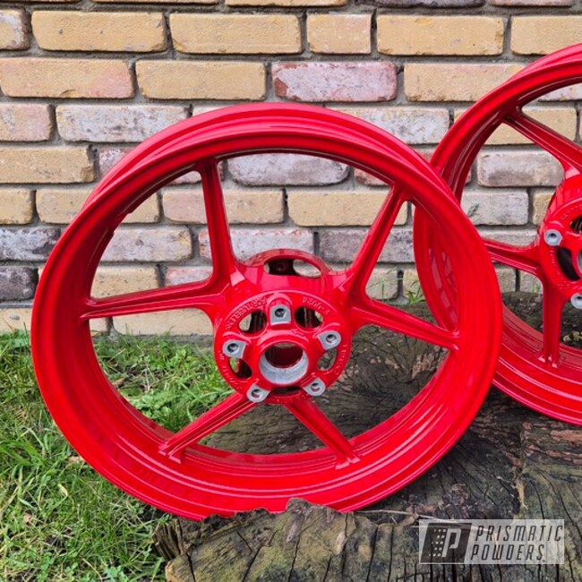 Motorcycle Wheels finished in Astatic Red | Prismatic Powders
