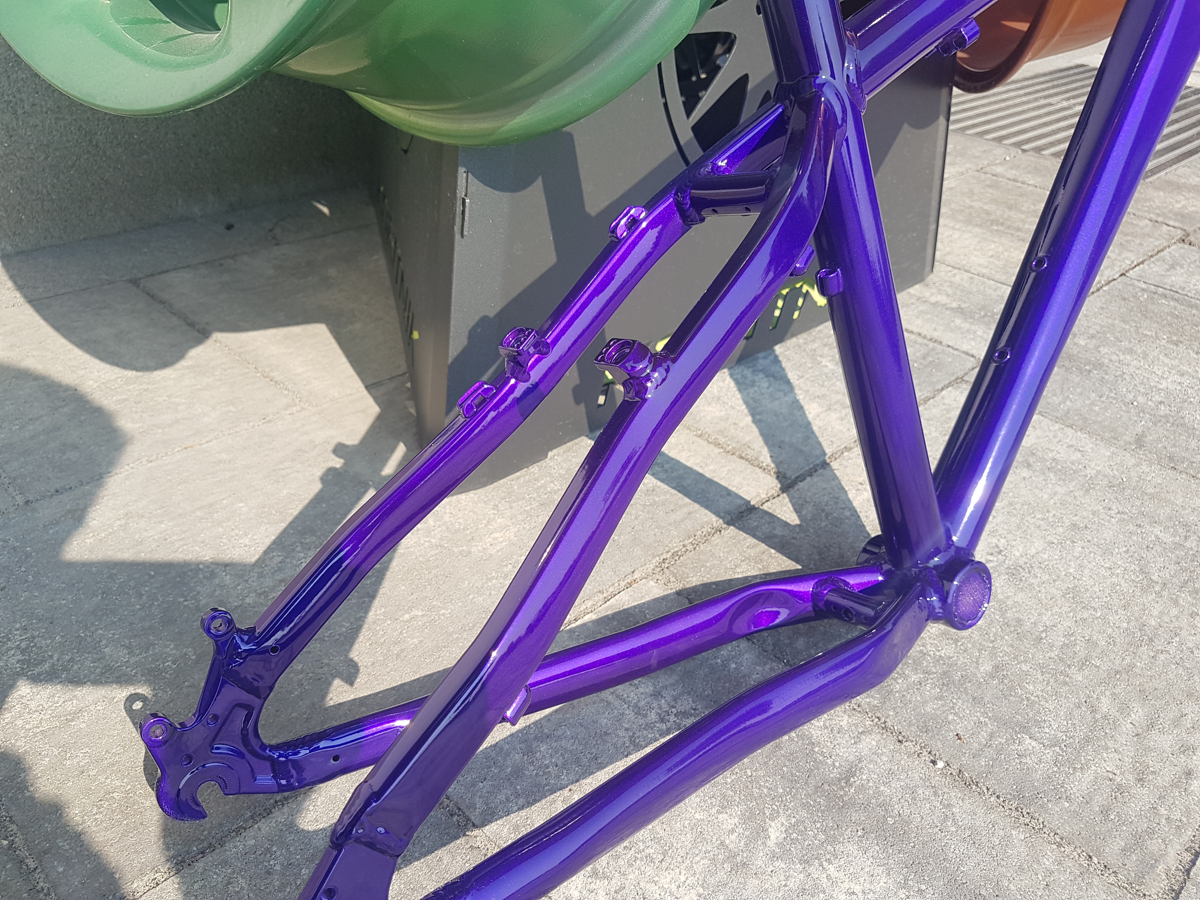 Bmx Frame finished with Illusion Purple | Prismatic Powders