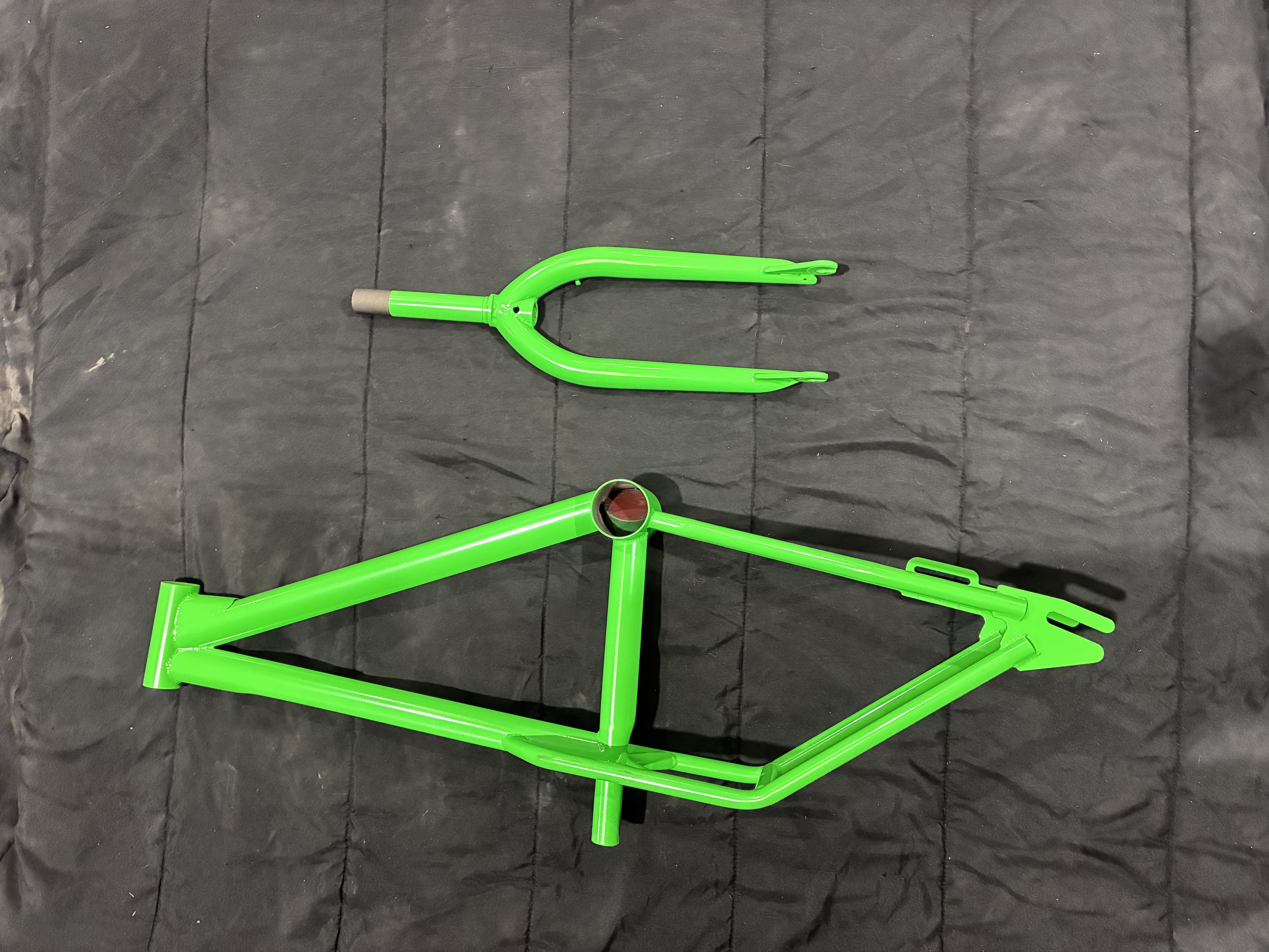 Limelight Bicycle Frame | Prismatic Powders