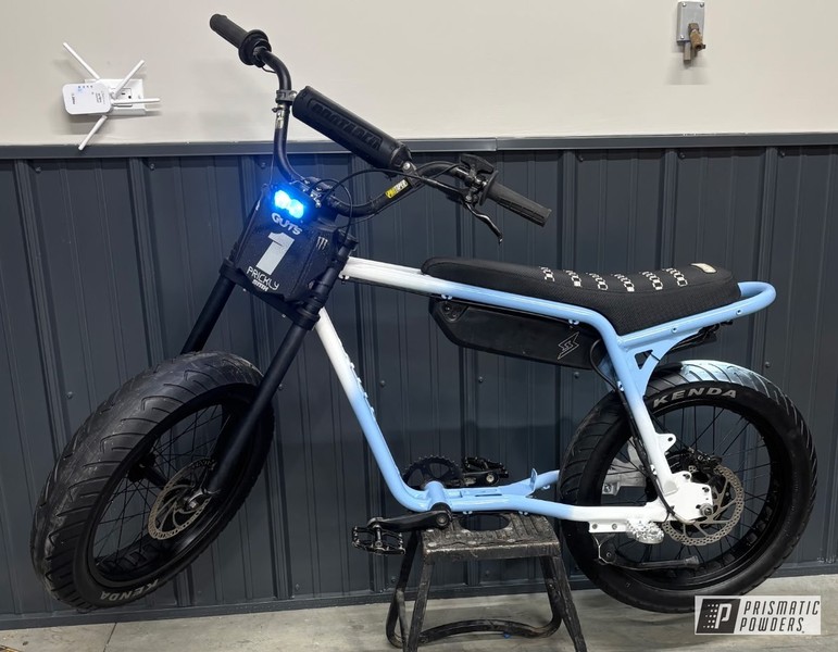E-Bike Two Tone | Prismatic Powders