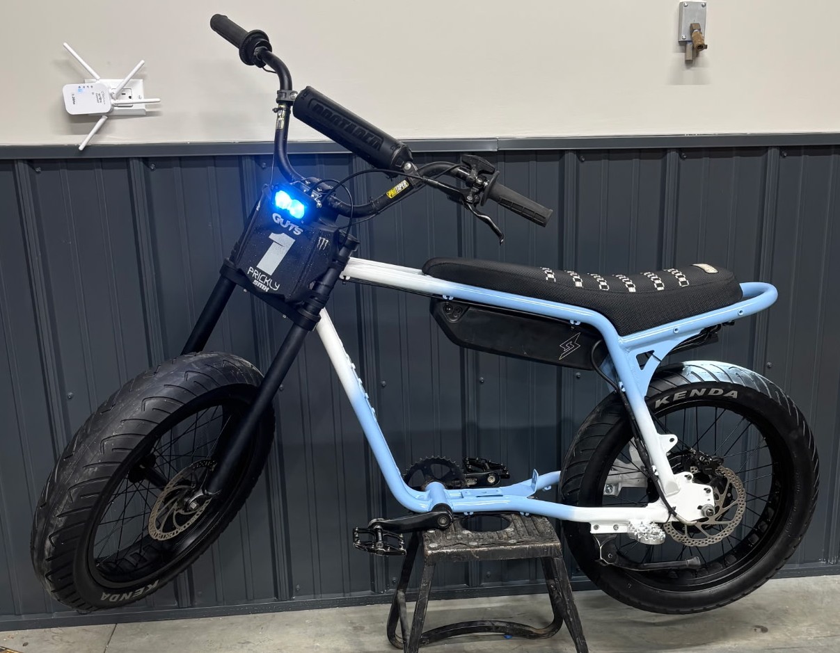 E-Bike Two Tone | Prismatic Powders